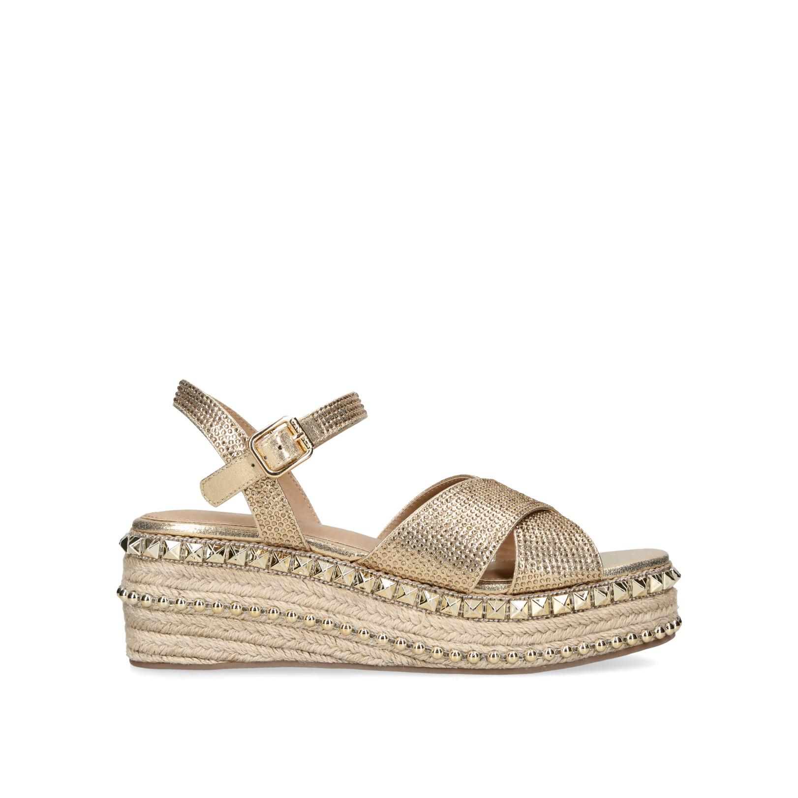 PYRAMID - CARVELA Summer